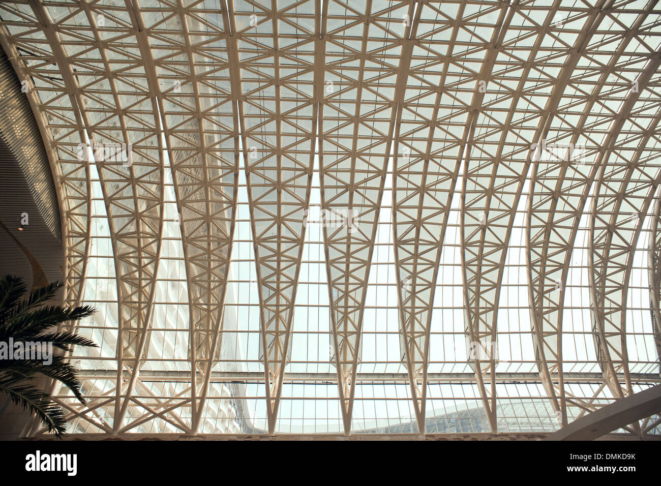 Center mall hall hi-res stock photography and images - Alamy