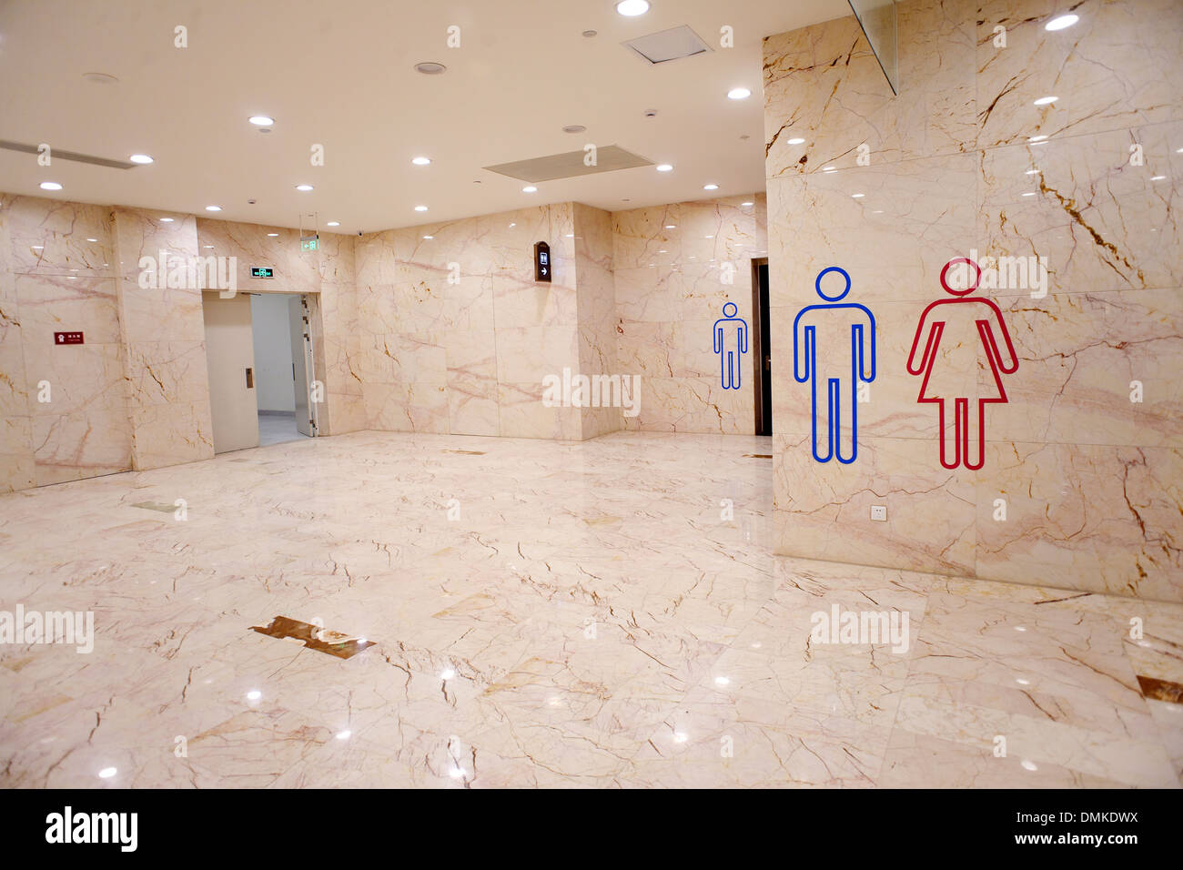 Instructions toilet hi-res stock photography and images - Alamy