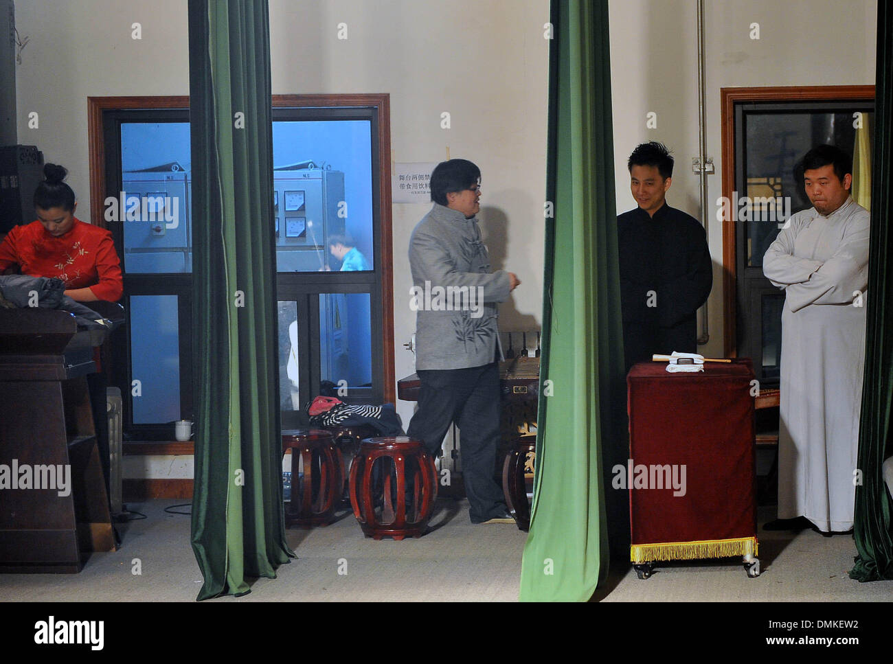 Jinan, China's Shandong Province. 15th Dec, 2013. Cross talk actors ...