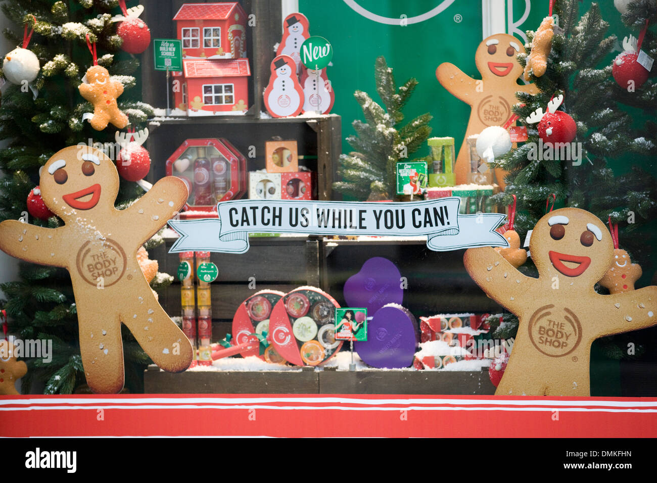 Magical window display hi-res stock photography and images - Alamy