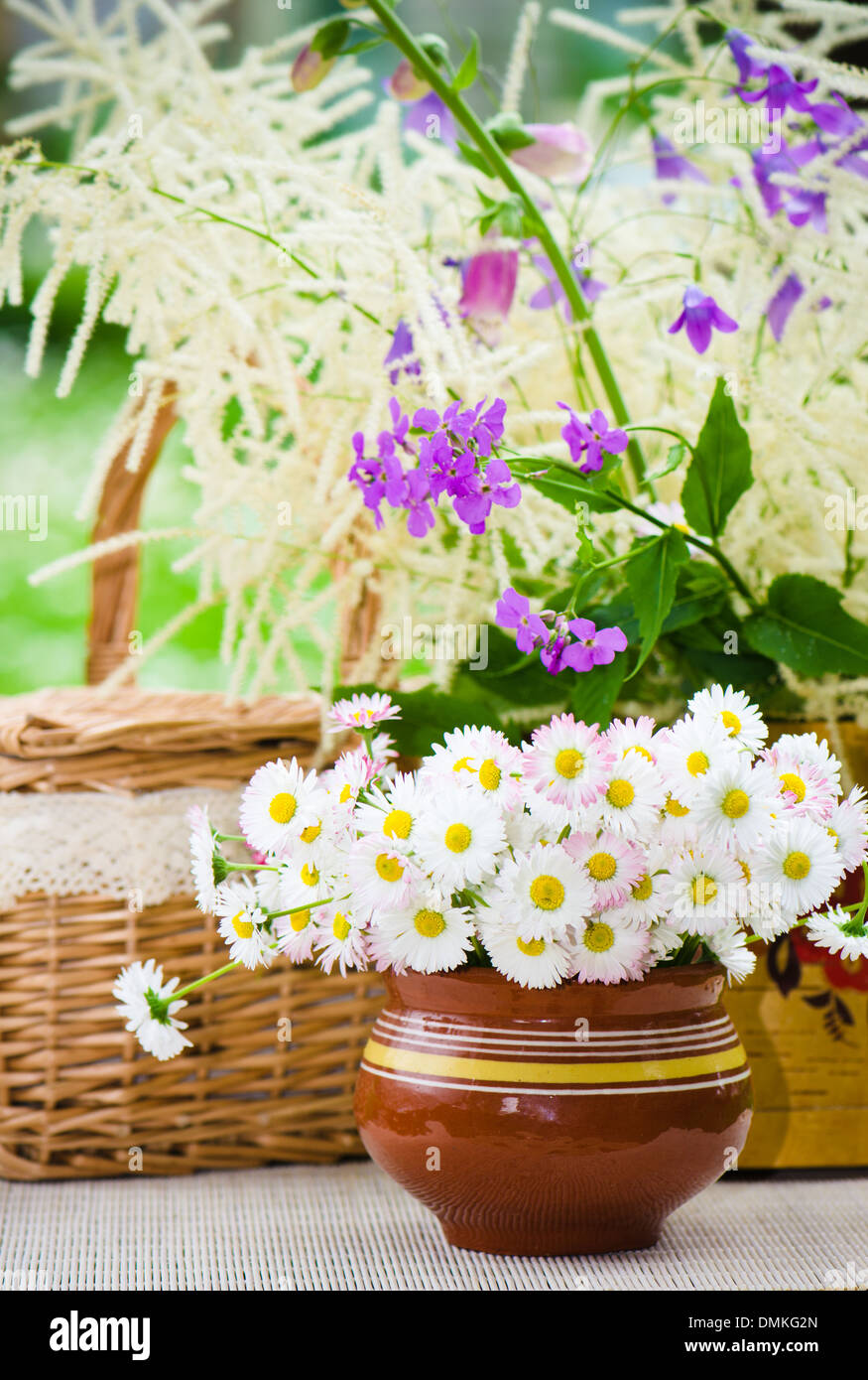 Bouquet wild flowers hi-res stock photography and images - Alamy