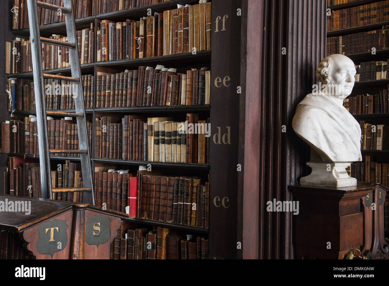 BUST OF HAMILTON WILLIAM ROWAN IN THE OLD LIBRARY AT TRINITY COLLEGE ...