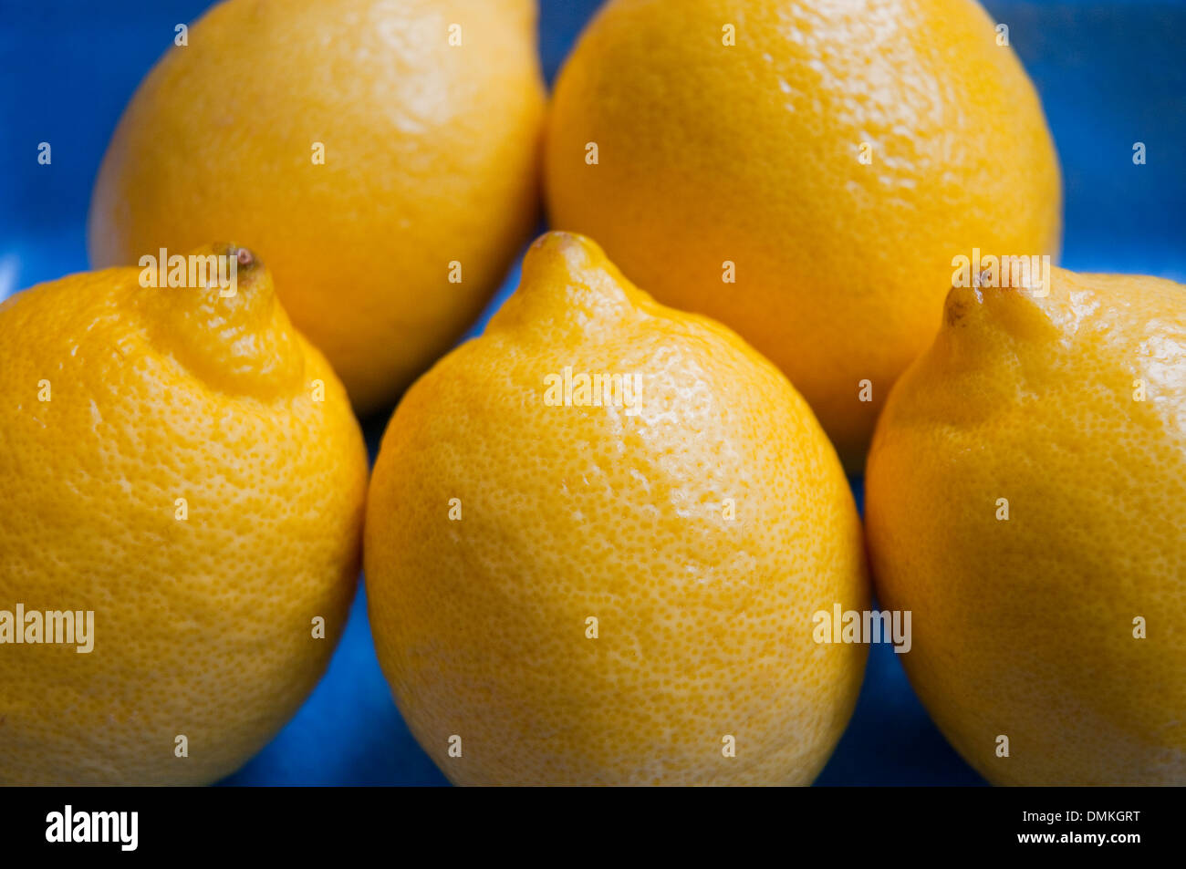Cinco limones hi-res stock photography and images - Alamy