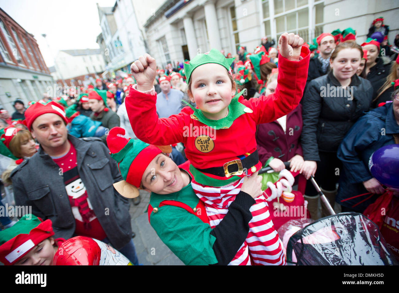 Dressed as elves hi-res stock photography and images - Alamy