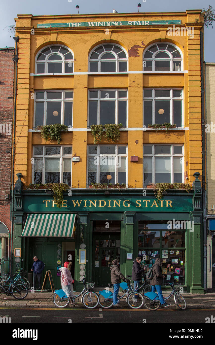 THE STORE THE WINDING STAIR, COLOURFUL FACADE ON LOWER ORMOND QUAY ...