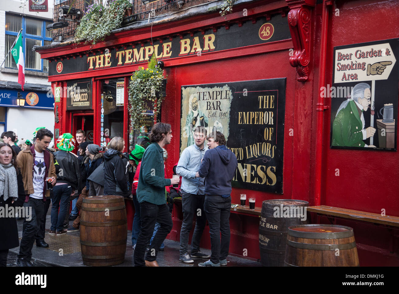 Temple bar logo hi-res stock photography and images - Alamy