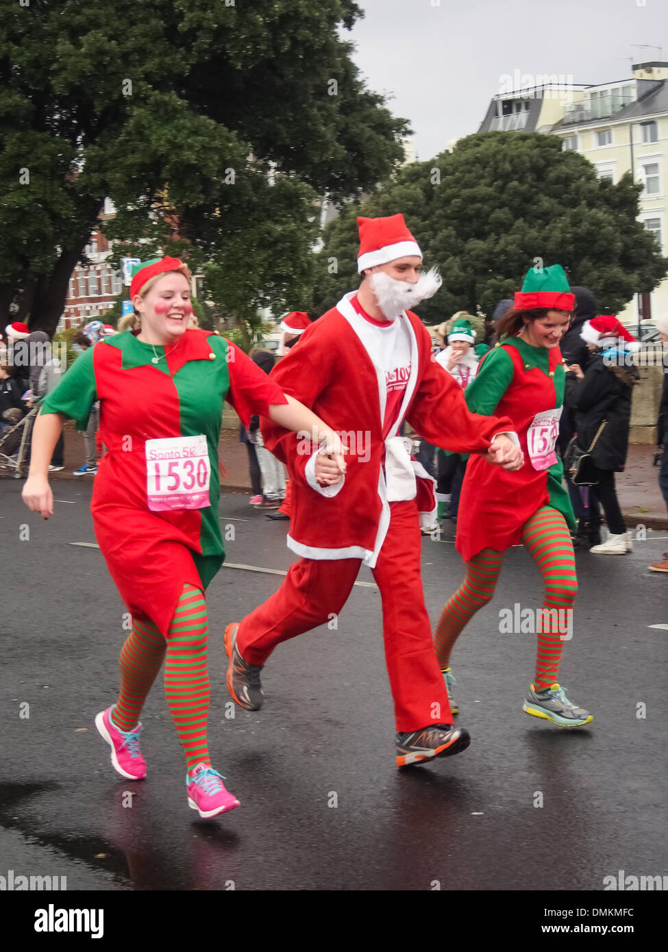 Female santa elves hi-res stock photography and images - Alamy