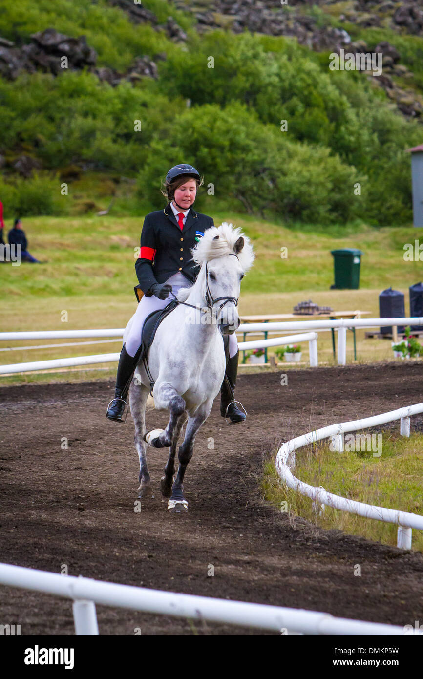 TOLT, EQUESTRIAN COMPETITION ON ICELANDIC HORSES, SNAEFELLSNES ...