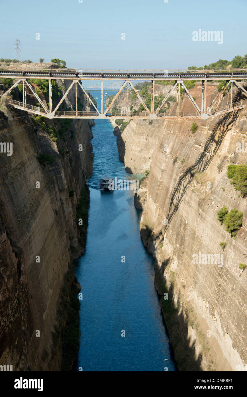 Man made canal hi-res stock photography and images - Alamy