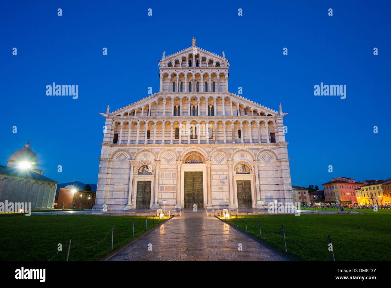 Pisa, Piazza del Duomo with Battistero, Basilica and the leaning tower ...