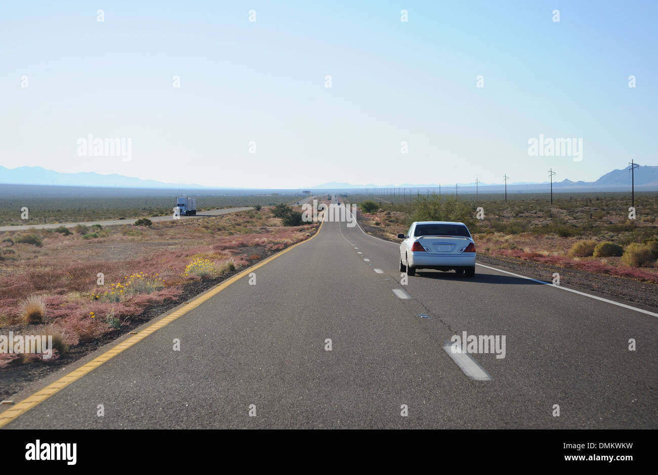 The highway through Arizona desert land Stock Photo - Alamy