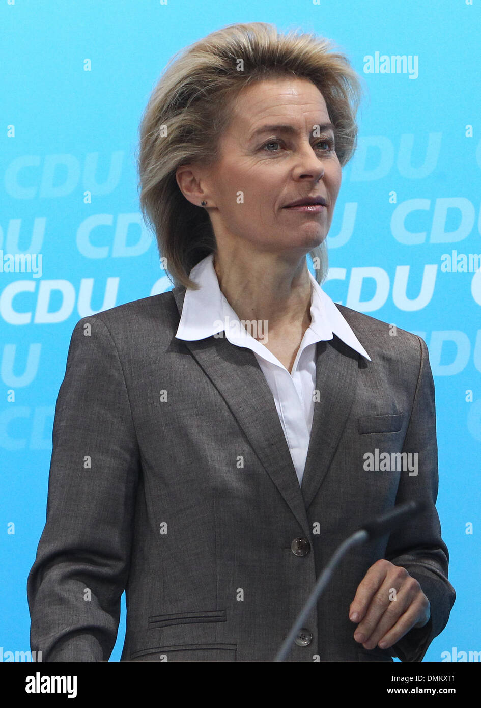 Female defence minister hi-res stock photography and images - Alamy