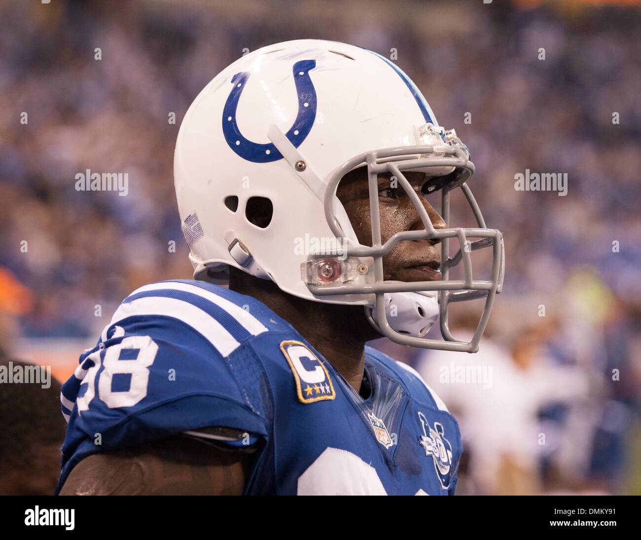 Indianapolis colts robert mathis hi-res stock photography and images ...