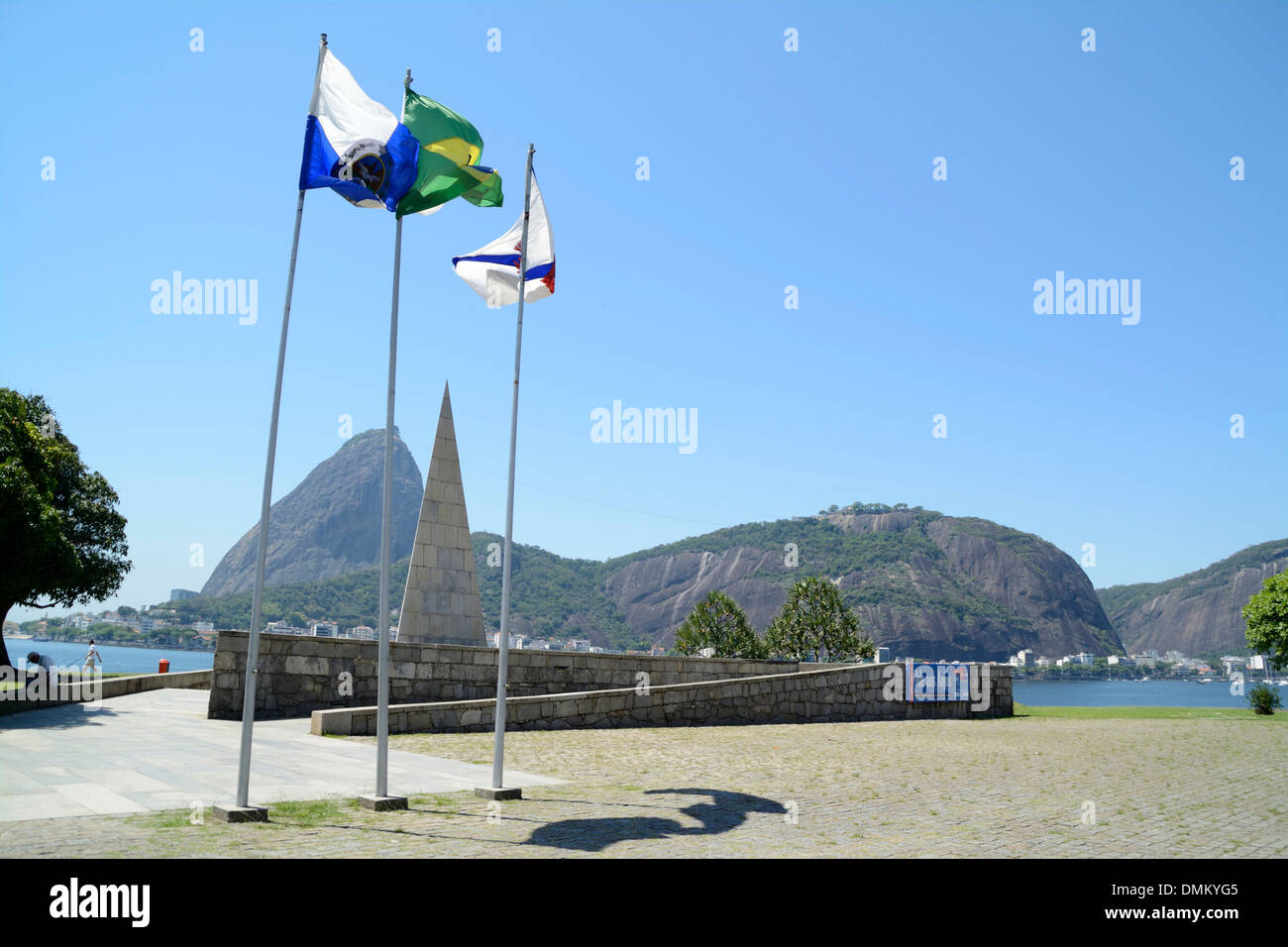A monumento a Estacio de Sa. (Monument to Estacio de Sa), founder of ...