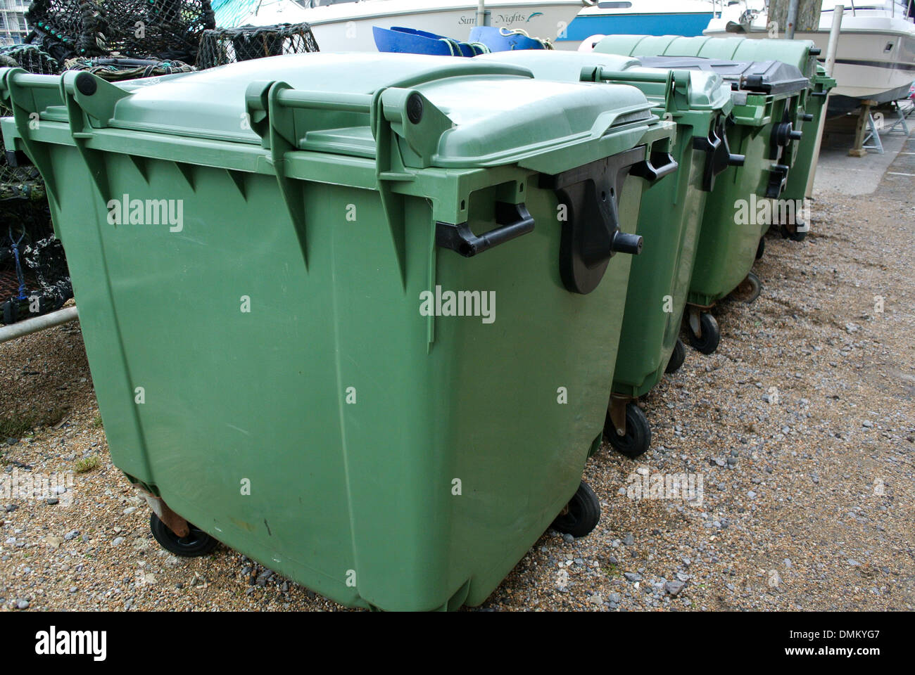 Commercial wheelie bins hi-res stock photography and images - Alamy