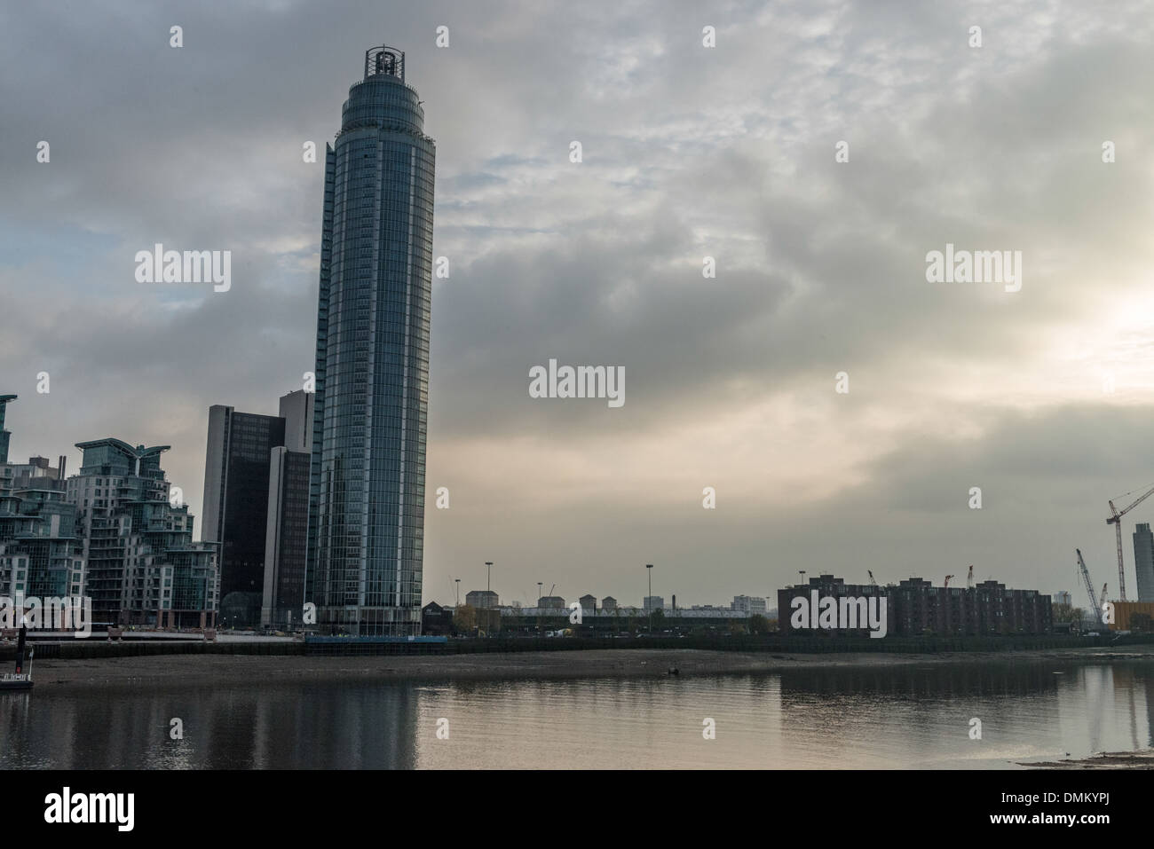 St.George Wharf Tower in Central London Stock Photo - Alamy