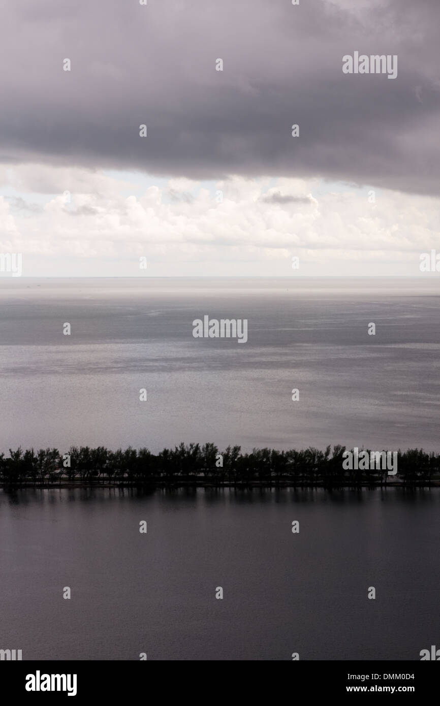 Rickenbacker Causeway with the road to Key Biscayne from Brickell ...