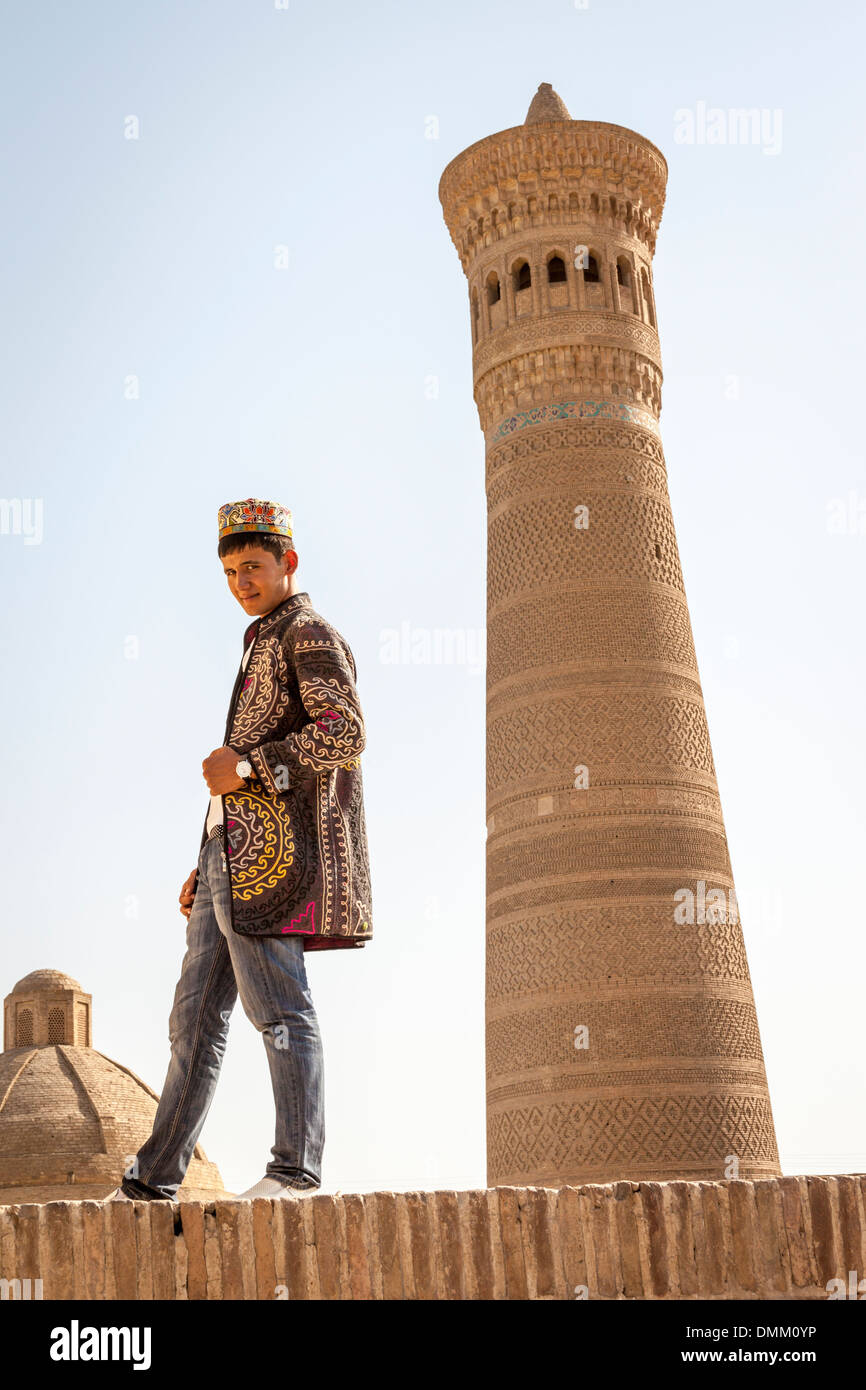 Kalon masjidi hi-res stock photography and images - Alamy