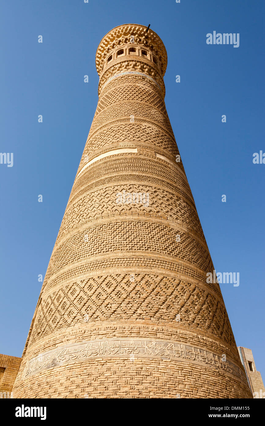 Kalon Minaret, Kalon Mosque, also known as Kalyan Mosque, Poi Kalon ...