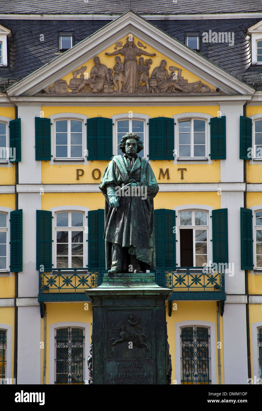 Beethoven statue in Bonn, Germany Stock Photo - Alamy