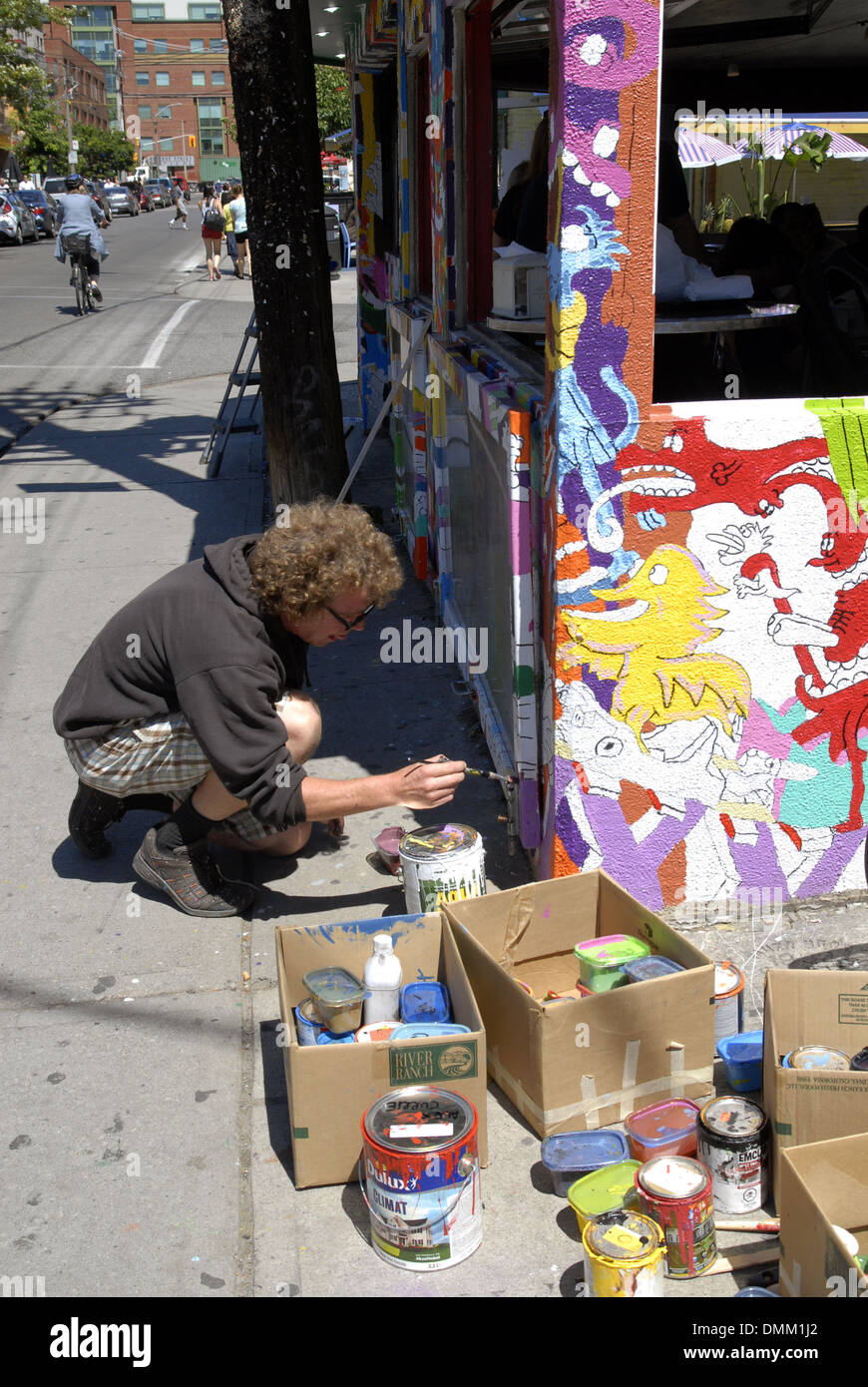 Decorating a building hi-res stock photography and images - Alamy