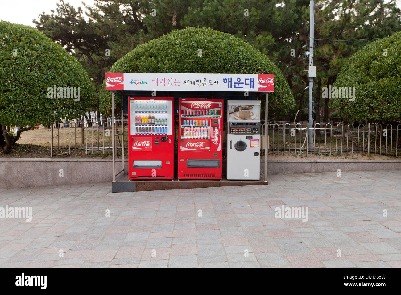Coca Cola beverage vending machine - Haeundae, Busan, South Korea Stock ... Coca Cola beverage vending machine - Haeundae, Busan, South Korea Stock ...