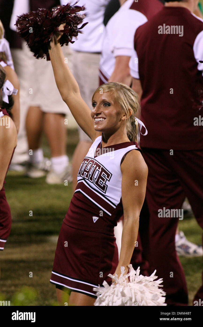 Georgia bulldogs cheerleader hi-res stock photography and images - Alamy