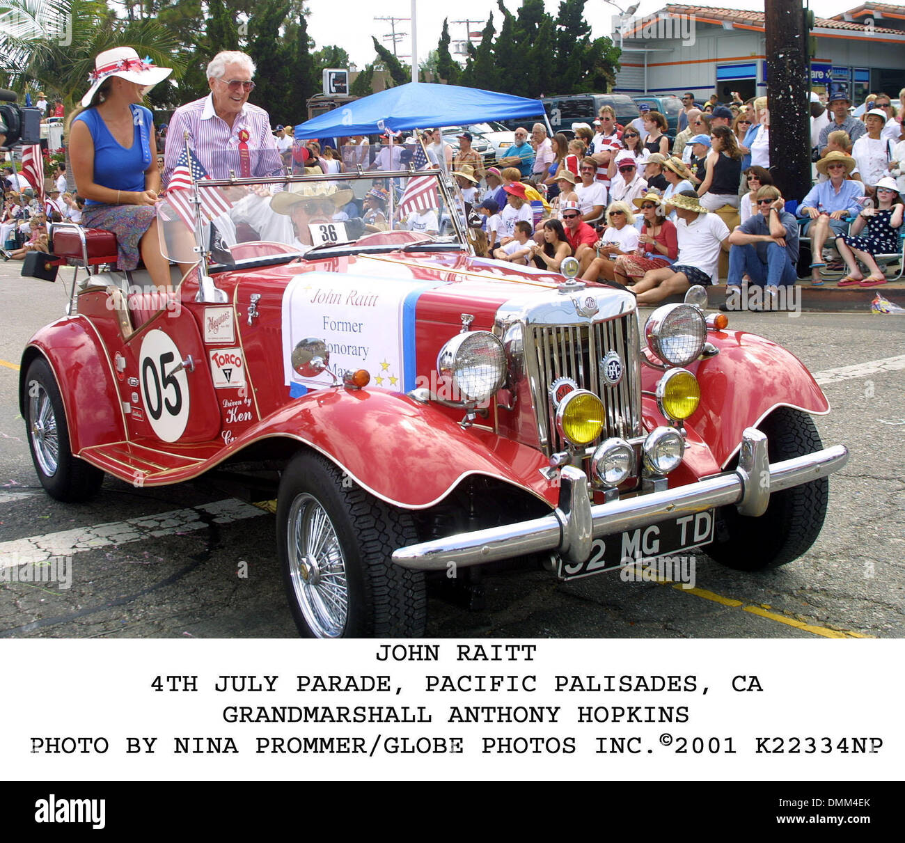 July 4, 2001 - JOHN RAITT.4TH JULY PARADE, PACIFIC PALISADES, CA ...
