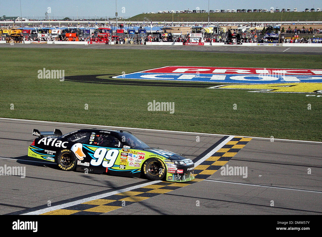 04 October 2009: NASCAR Sprint Cup Series driver Carl Edwards #99 ...