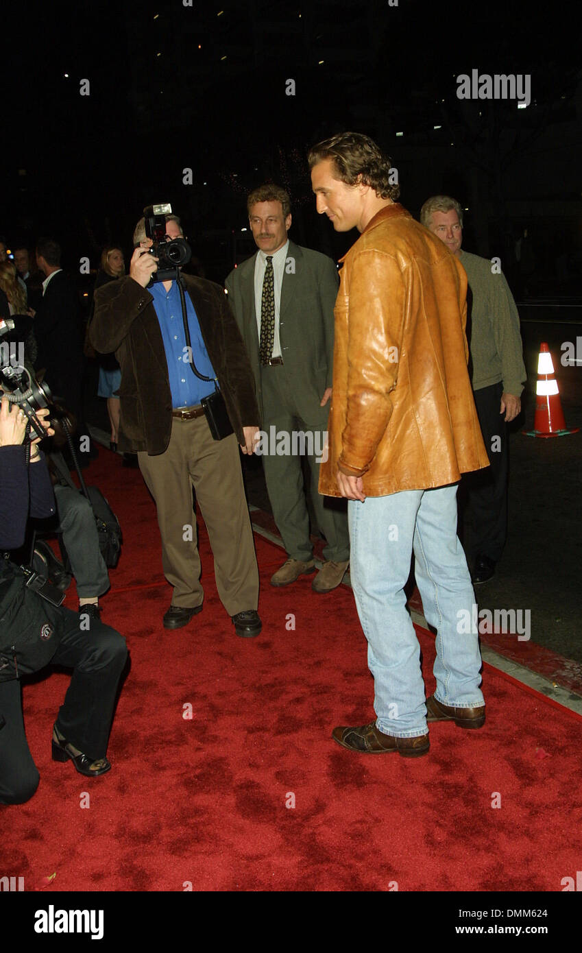 Apr. 9, 2002 - Santa Monica, CALIFORNIA, USA - MATTHEW MCCONAUGHEY ...
