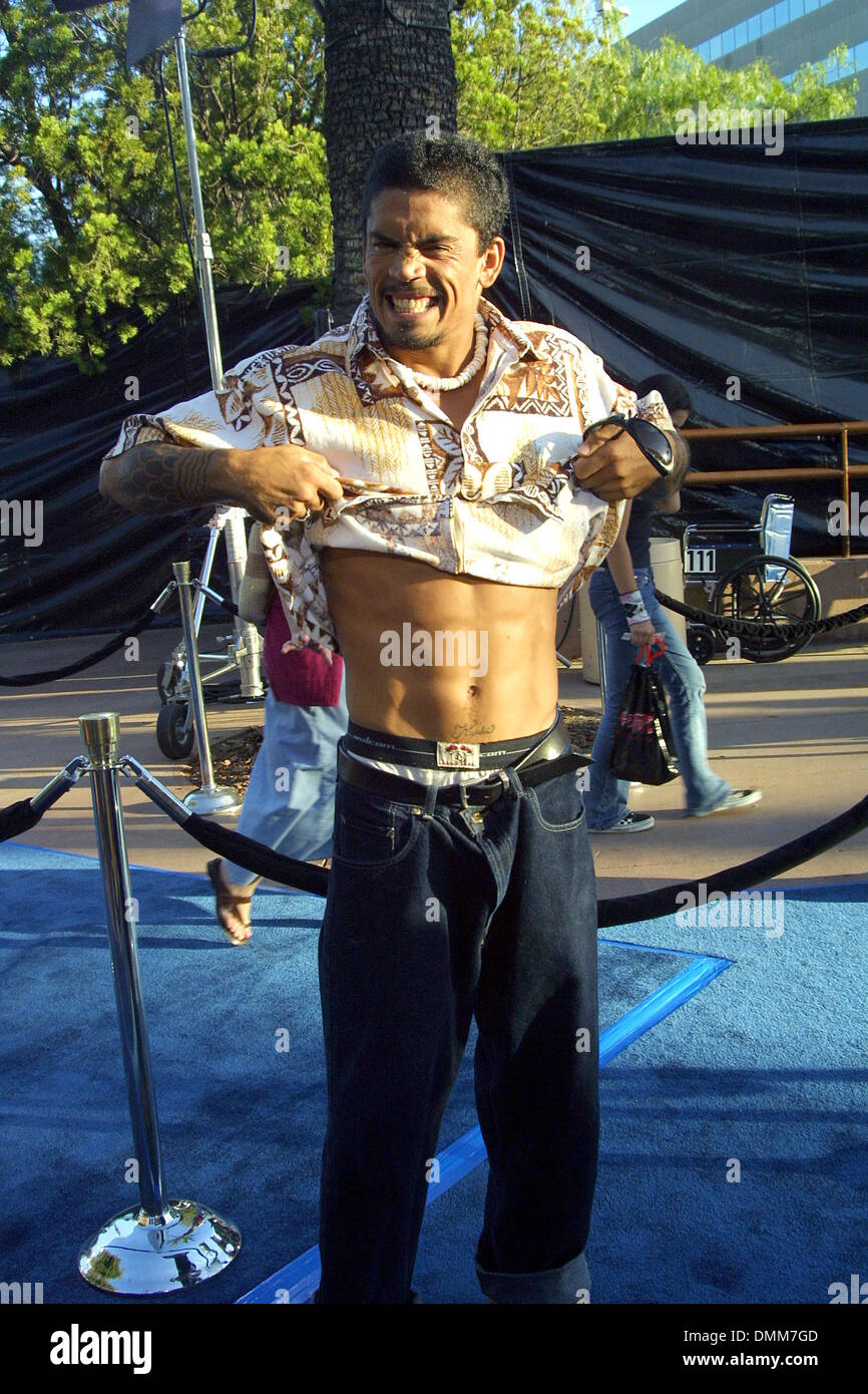 Aug. 8, 2002 - K25771NP ''BLUE CRUSH'' PREMIERE, UNIVERSAL STUDIOS ...