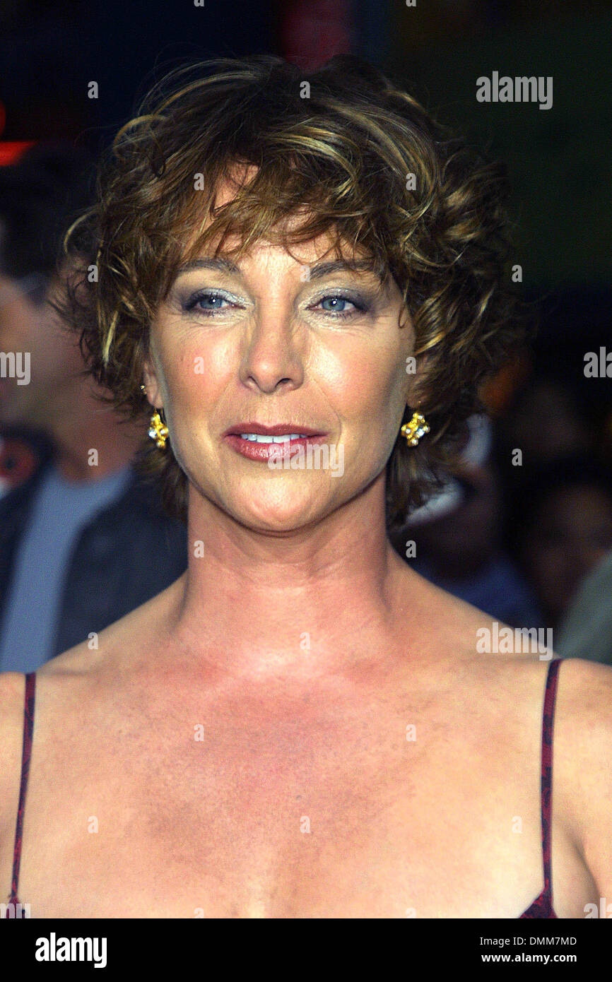 Kathleen quinlan apollo 13 hi-res stock photography and images - Alamy