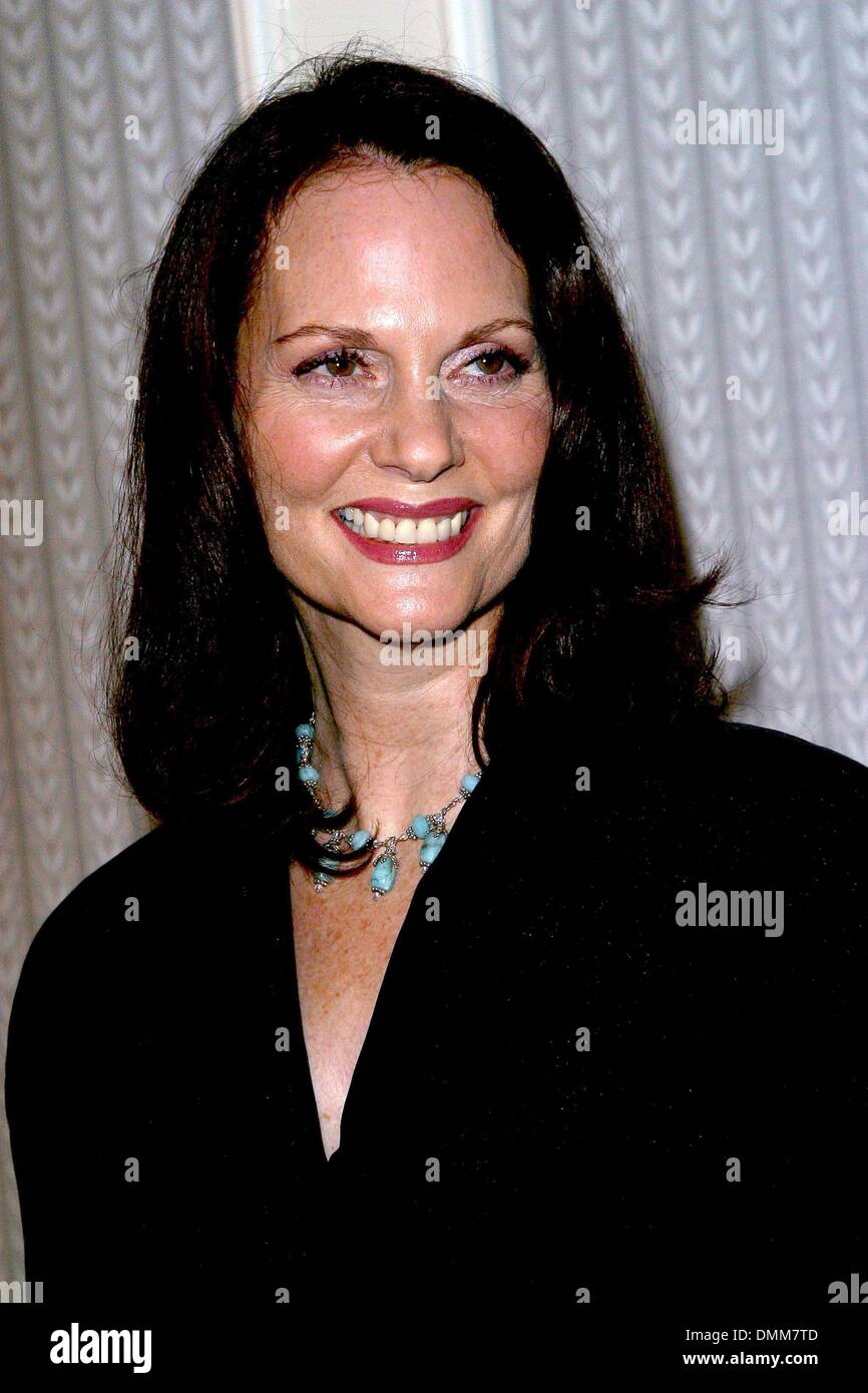 Oct. 4, 2002 - Santa Monica, CALIFORNIA, USA - LESLEY ANN WARREN ...