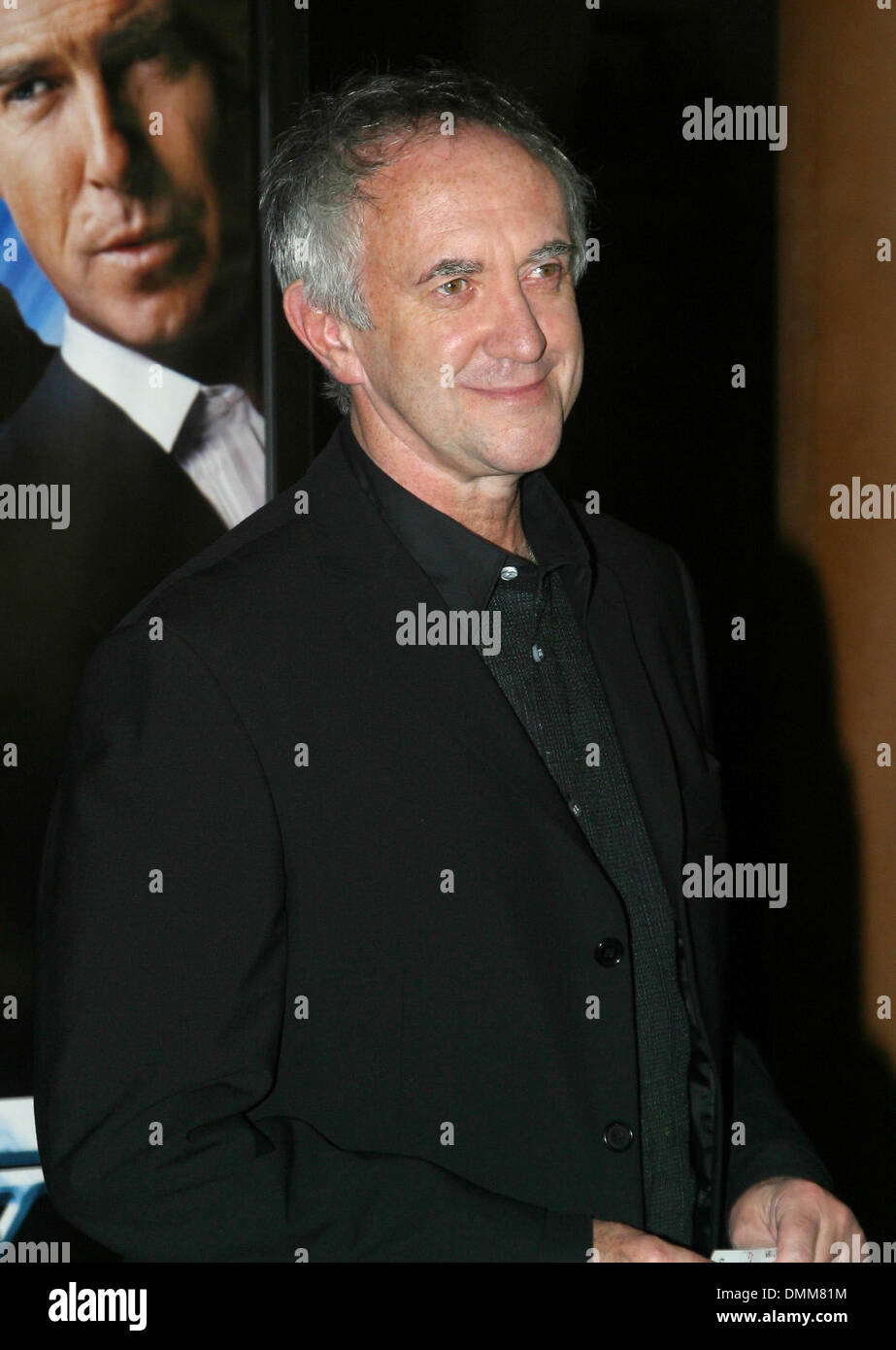 Jonathan pryce bond hi-res stock photography and images - Alamy