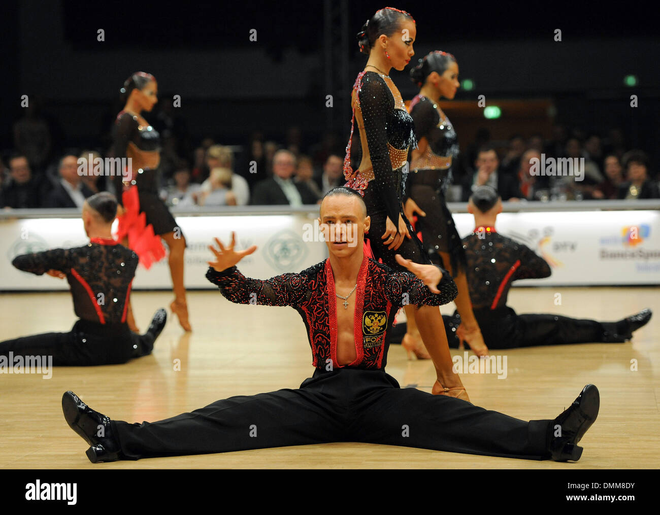 Dance formation hi-res stock photography and images - Alamy