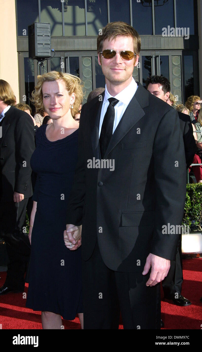Mar. 10, 2002 - Los Angeles, CALIFORNIA, USA - PETER KRAUSE AND WIFE ...