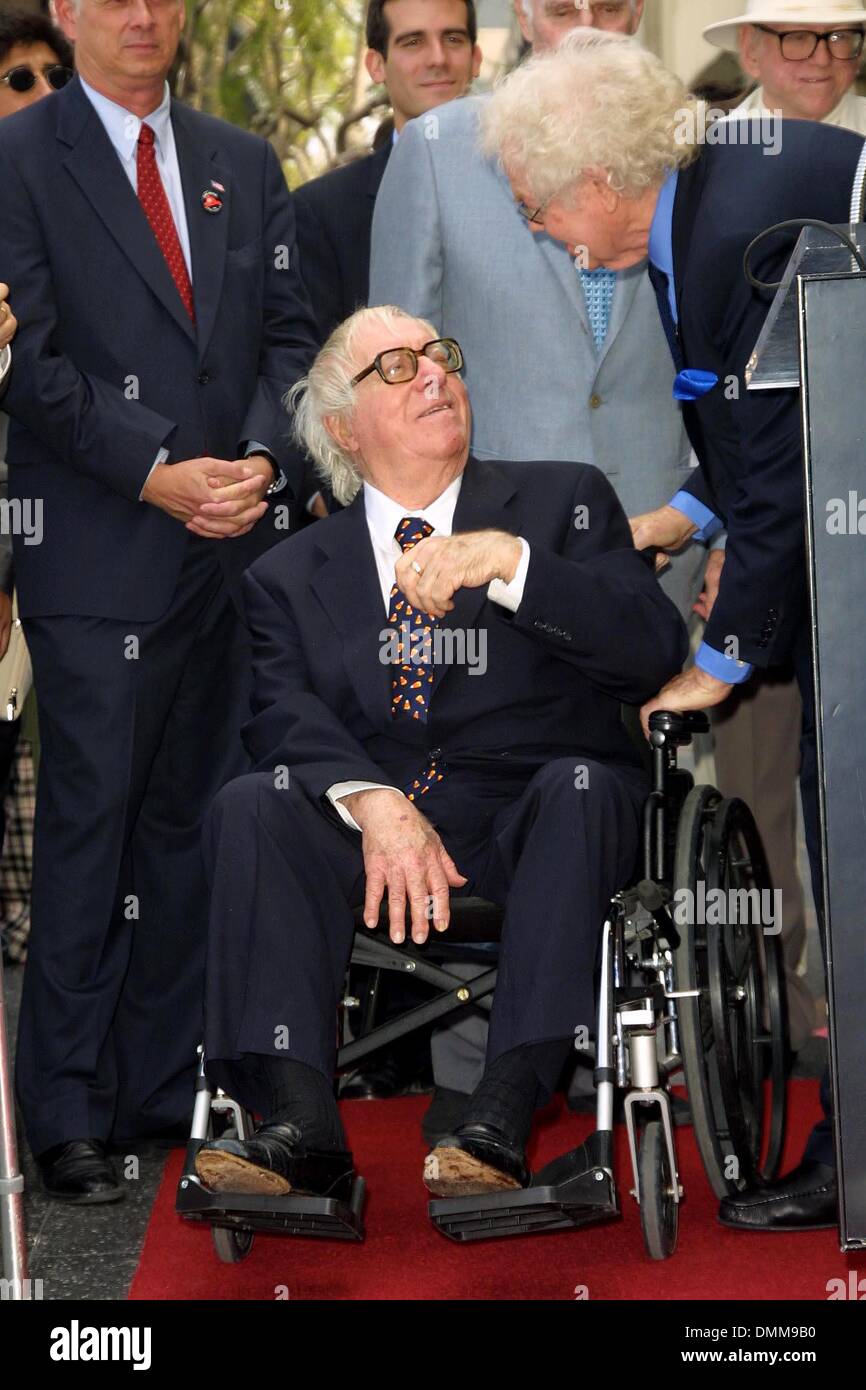 Apr. 1, 2002 - Hollywood, CALIFORNIA, USA - RAY BRADBURY AND BEST ...