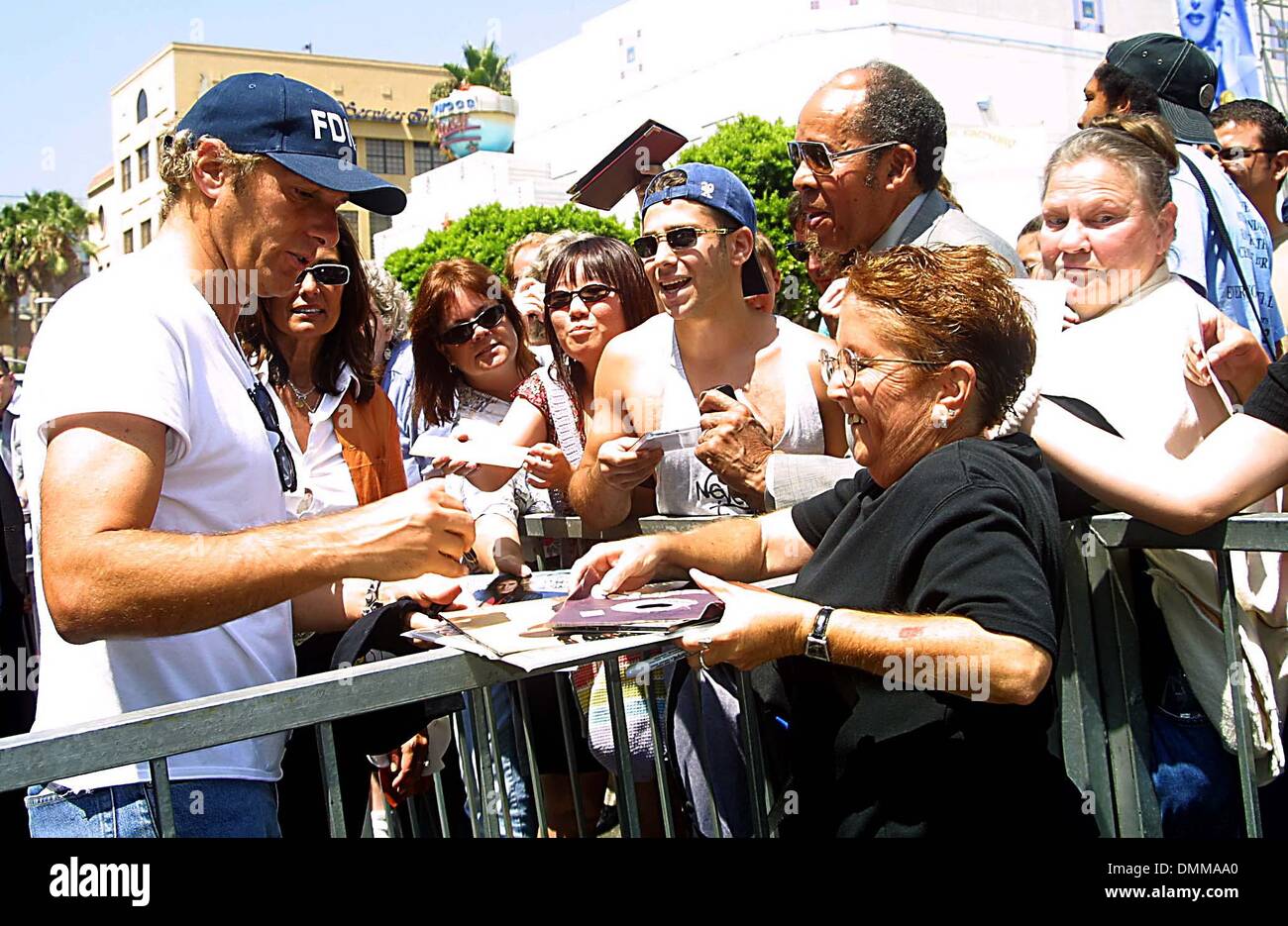 Michael bolton 2002 hi-res stock photography and images - Alamy