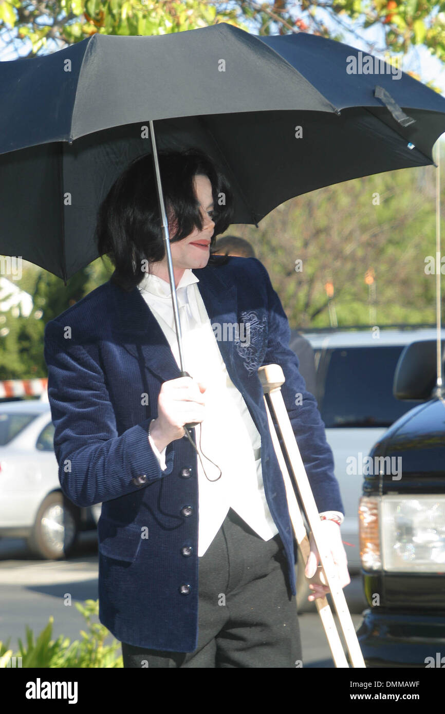 Michael jackson arrives santa maria hi-res stock photography and images ...