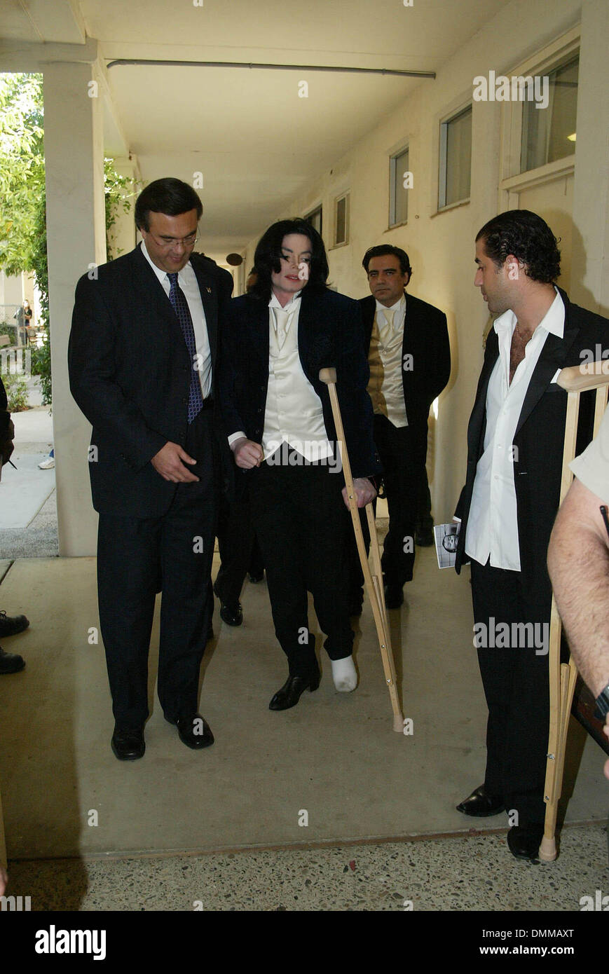 Michael jackson arrives santa maria hi-res stock photography and images ...