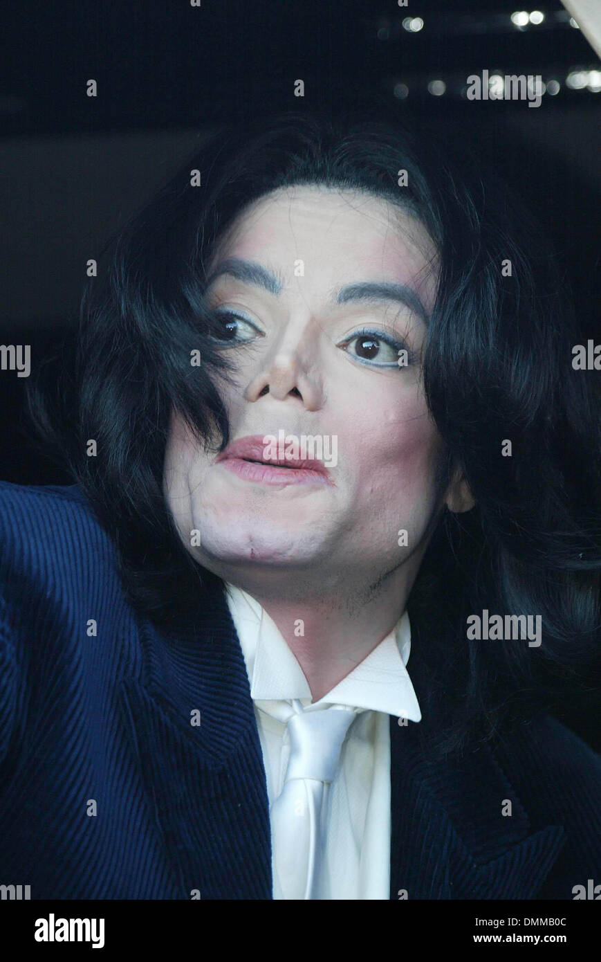 Dec. 3, 2002 - Santa Maria, CALIFORNIA, USA - MICHAEL JACKSON..LEAVES ...