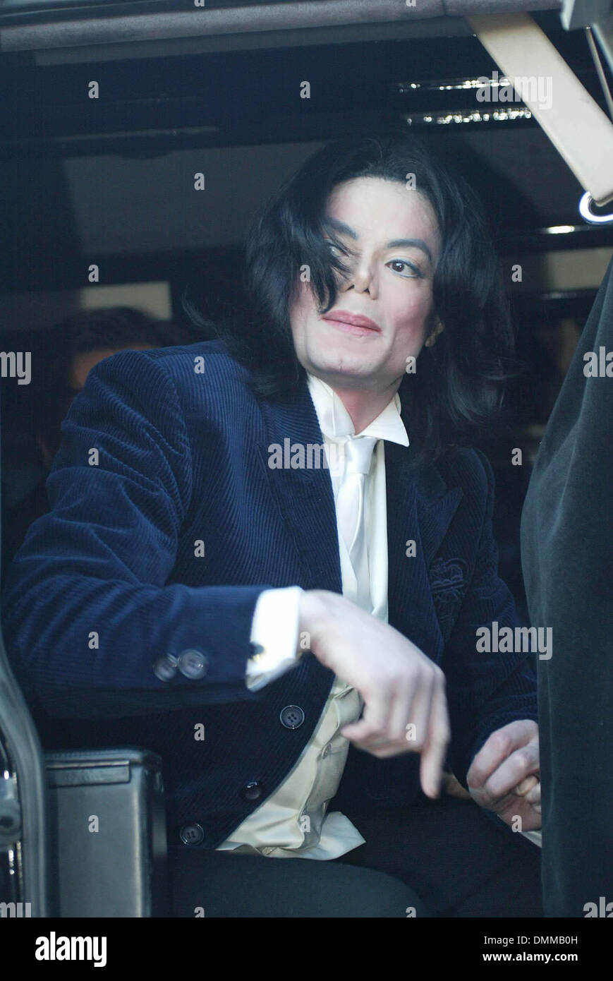 Dec. 3, 2002 - Santa Maria, CALIFORNIA, USA - MICHAEL JACKSON..LEAVES ...