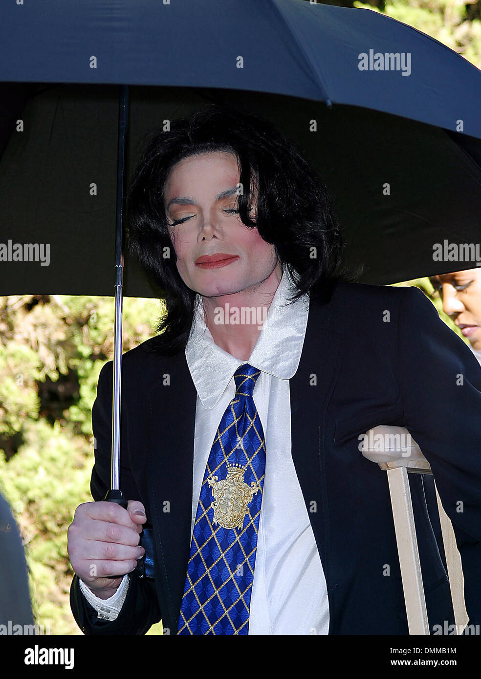 Dec. 4, 2002 - Santa Maria, CALIFORNIA, USA - MICHAEL JACKSON -.AT THE ...