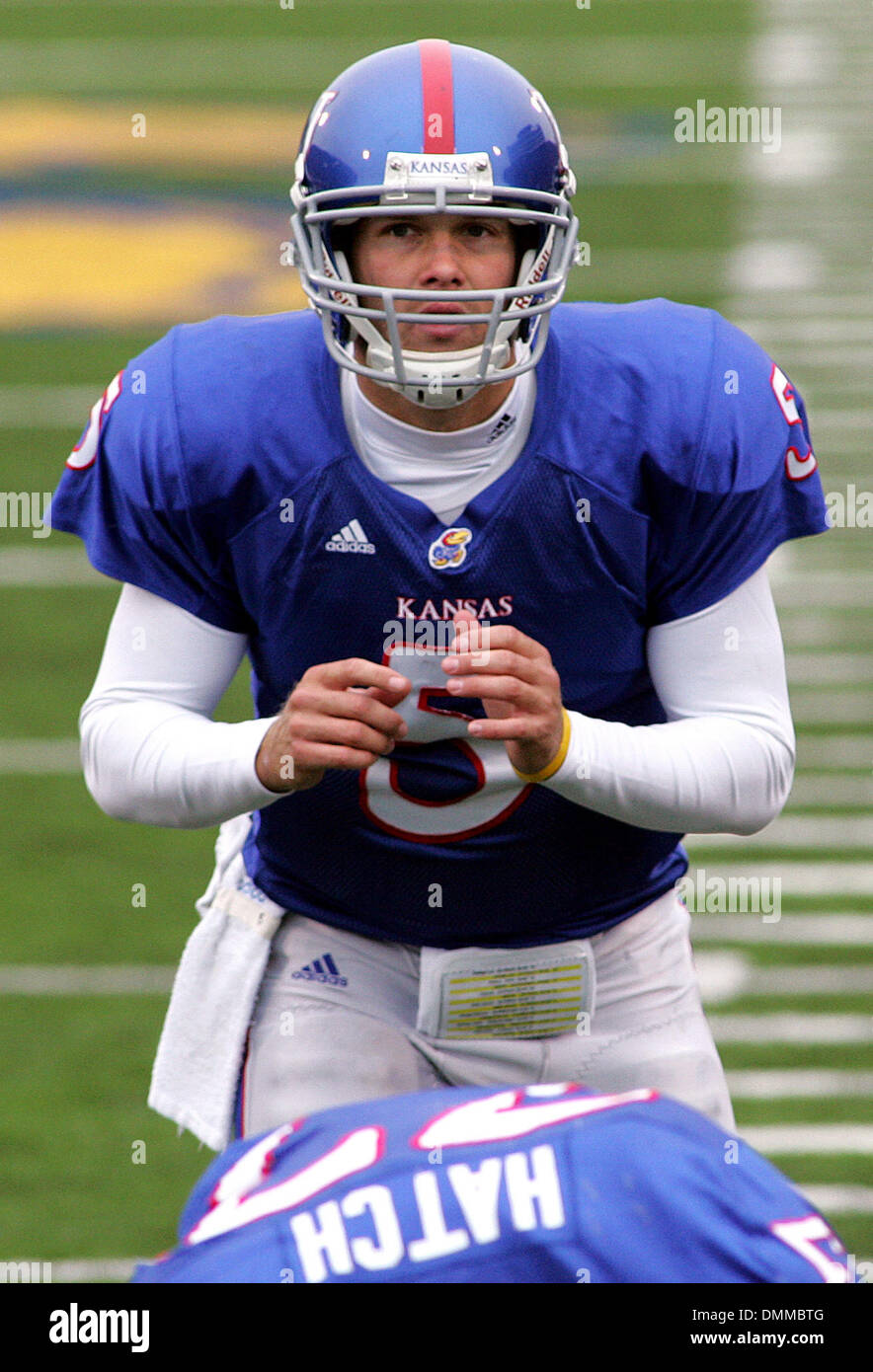10 October 2009: Kansas quarterback Todd Reesing (5) before the snap ...