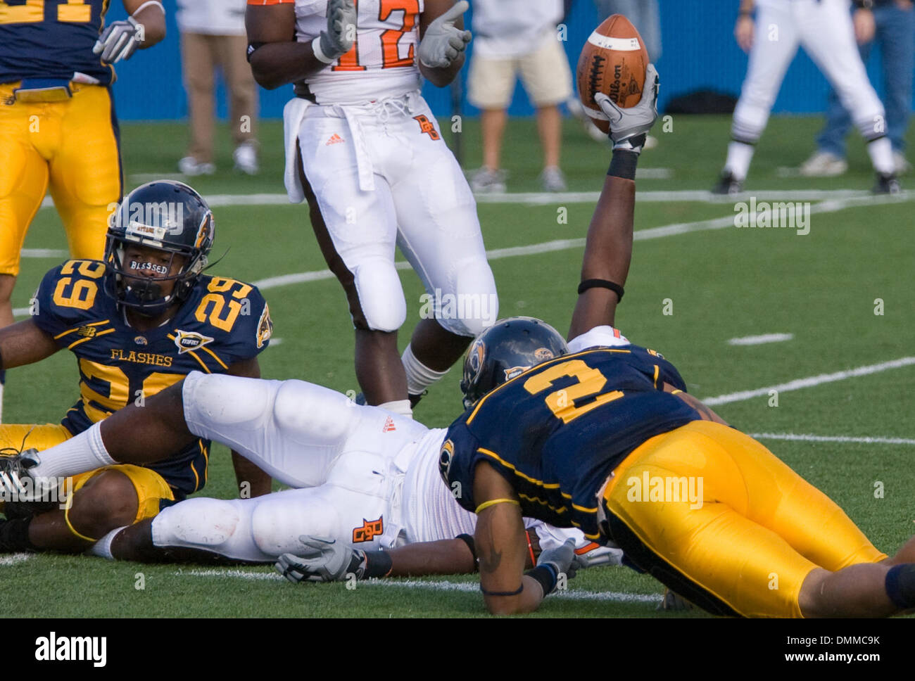 10 October 2009: Bowling Green Falcons wide receiver Freddie Barnes (7 ...