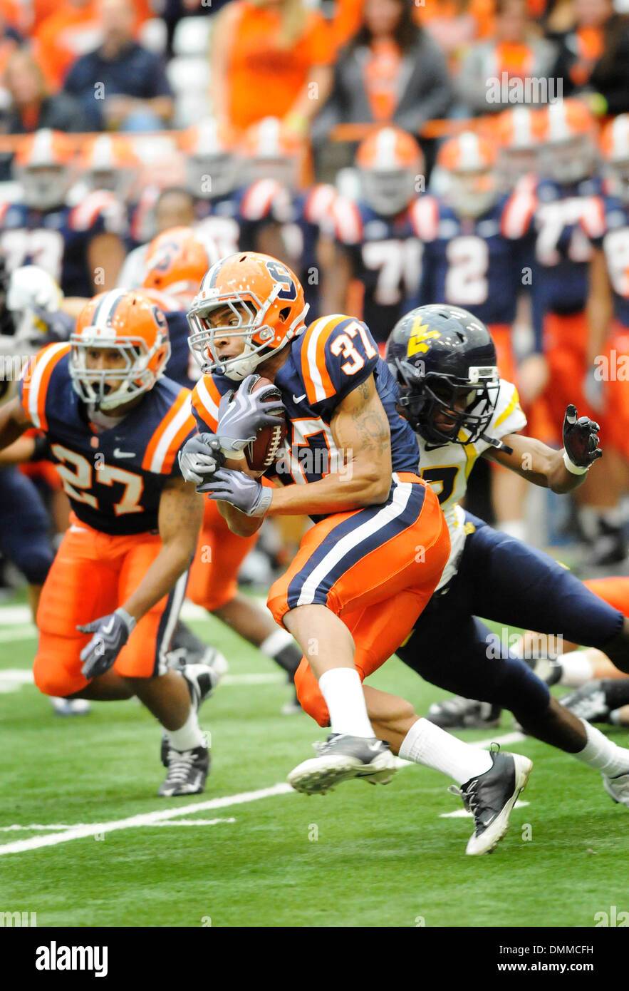 Mike jones hi-res stock photography and images - Alamy