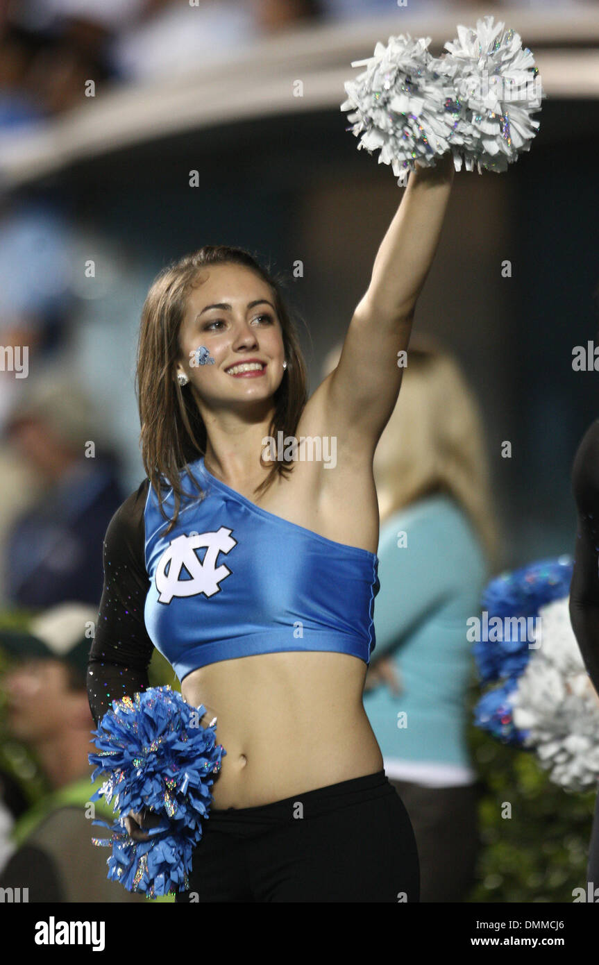 October 22, 2009: Members of the University of North Carolina dance ...