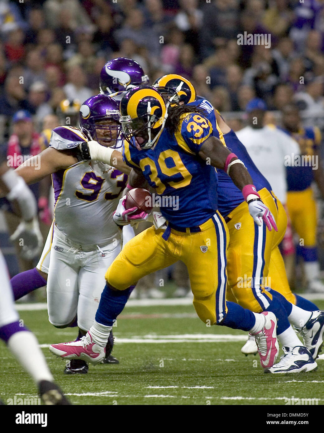 Oct 11, 2009 - St Louis, Missouri, USA - NFL Football - Rams running ...