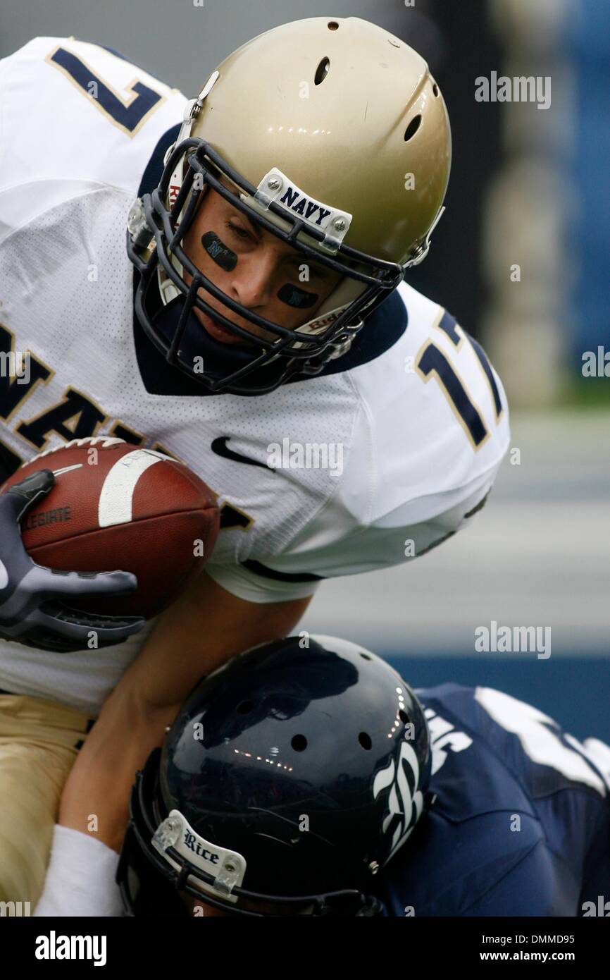 10 October 2009: Navy quarterback Mike Stukel picks up yardage on a ...
