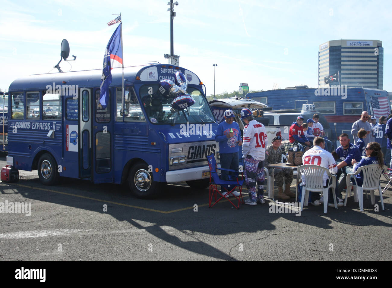 11 October 2009: Giants fans tailgating. The New York Giants defeated ...